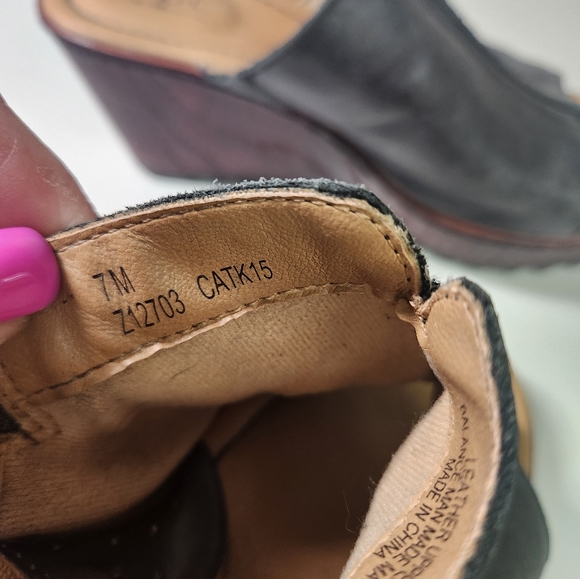 BOC Born | Shoes | Boc Born Teah Black Leather Wedge Sandals | Poshmark